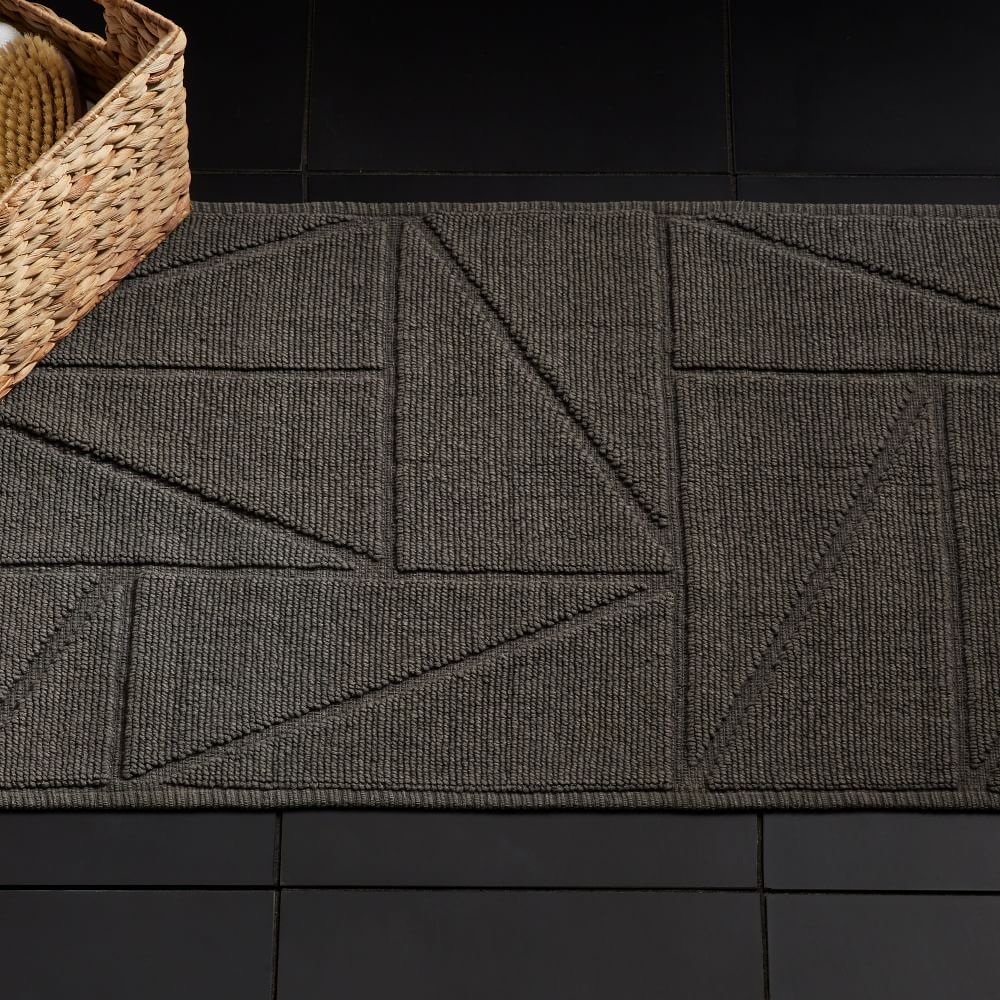 Organic Triangle Sculpted Bath Mat | West Elm