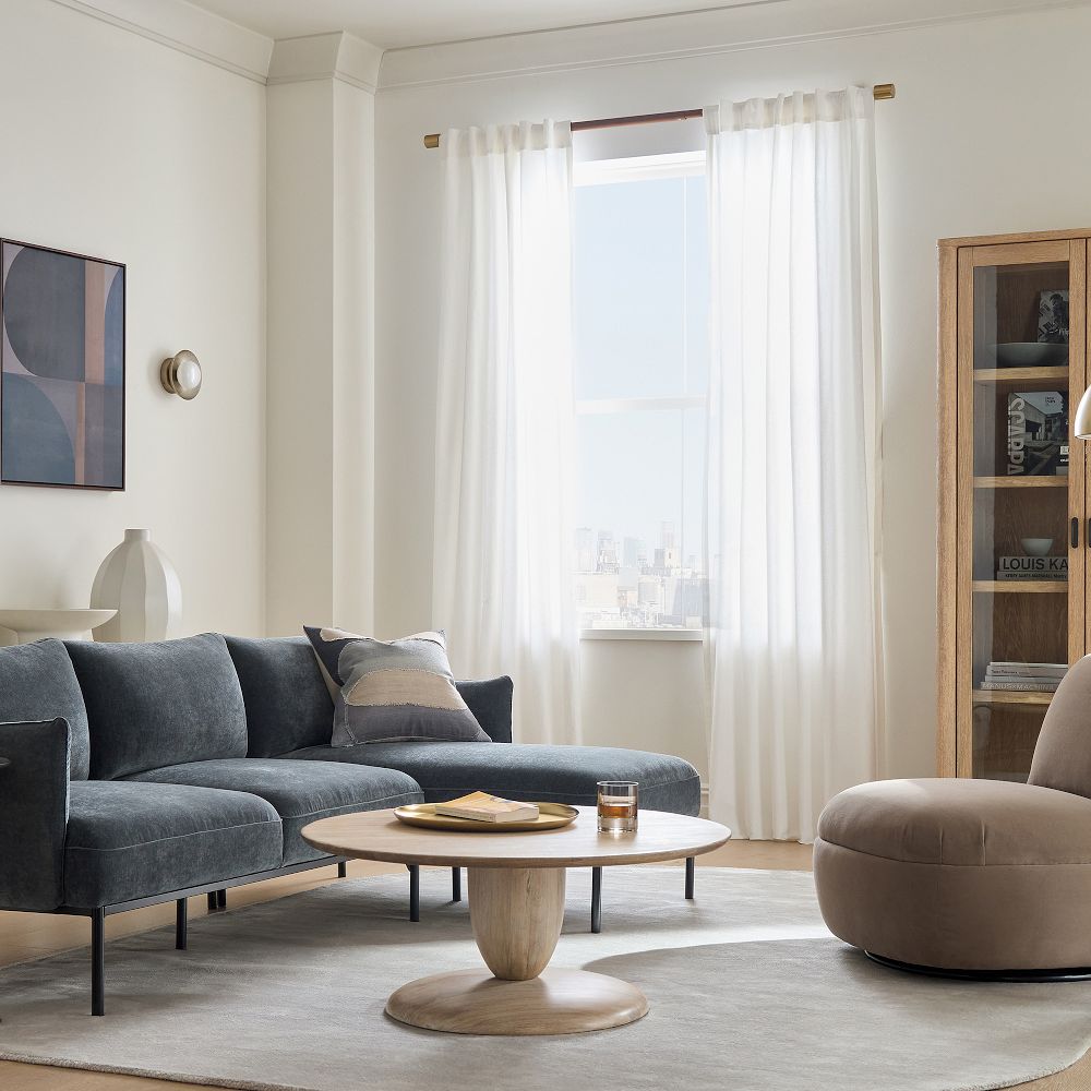 Winona Round Pedestal Coffee Table (36") | West Elm