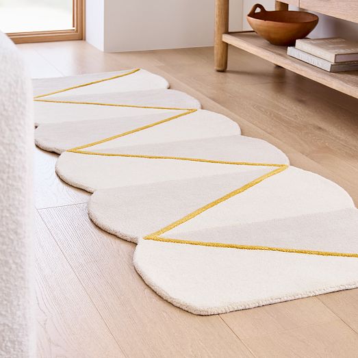 Pop Scalloped Rug | West Elm