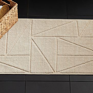 Triangle Sculpted Bath Mat | West Elm