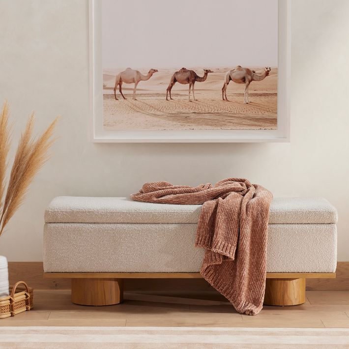 Chaise bench with storage store