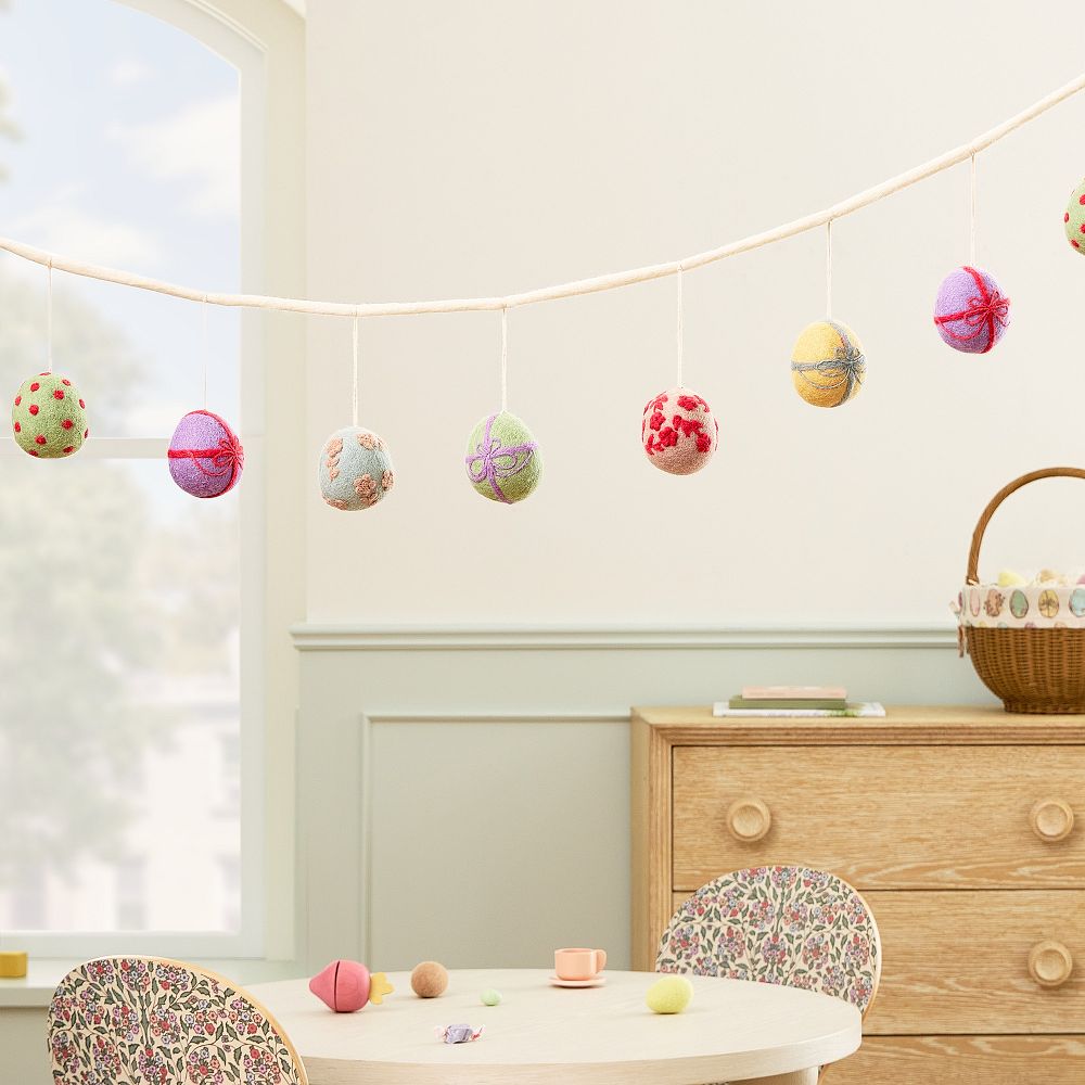 Pink Chicken Felt Easter Egg Garland | West Elm
