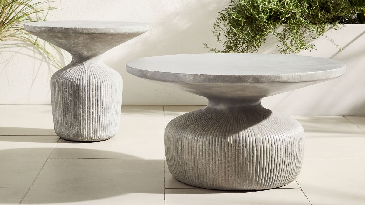 Tambor Outdoor Round Side Table (21") | West Elm
