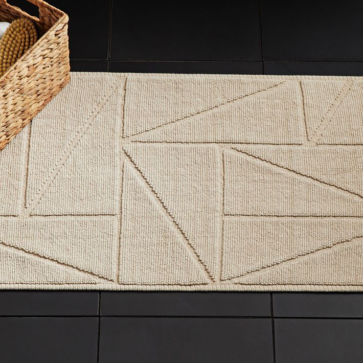 Triangle Sculpted Bath Mat | West Elm