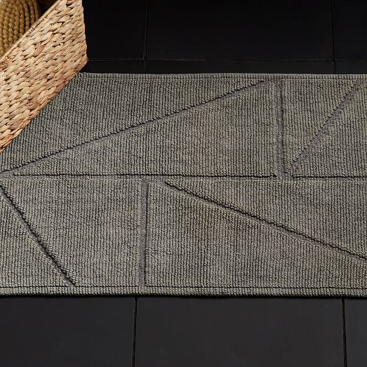 Triangle Sculpted Bath Mat | West Elm
