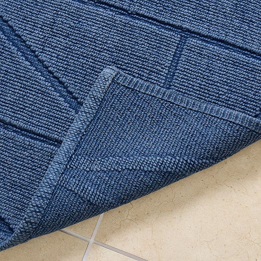 Triangle Sculpted Bath Mat | West Elm
