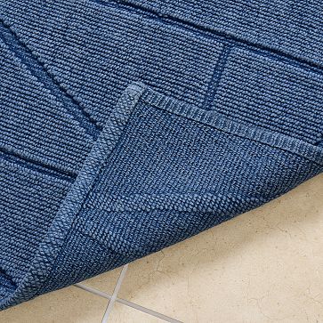 Triangle Sculpted Bath Mat | West Elm