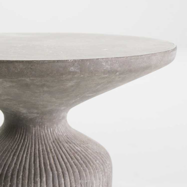 Tambor Outdoor Round Side Table (21") | West Elm