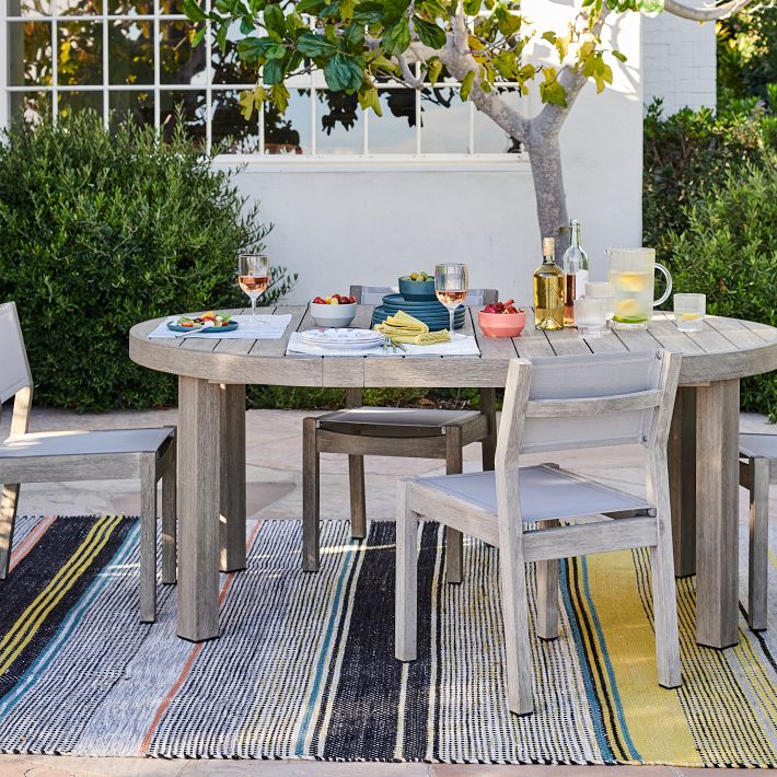 Round extendable outdoor dining table store