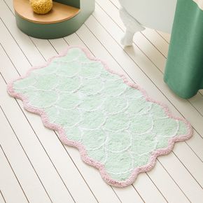 Kids Wavy Edge Scallop Bath Mat | West Elm