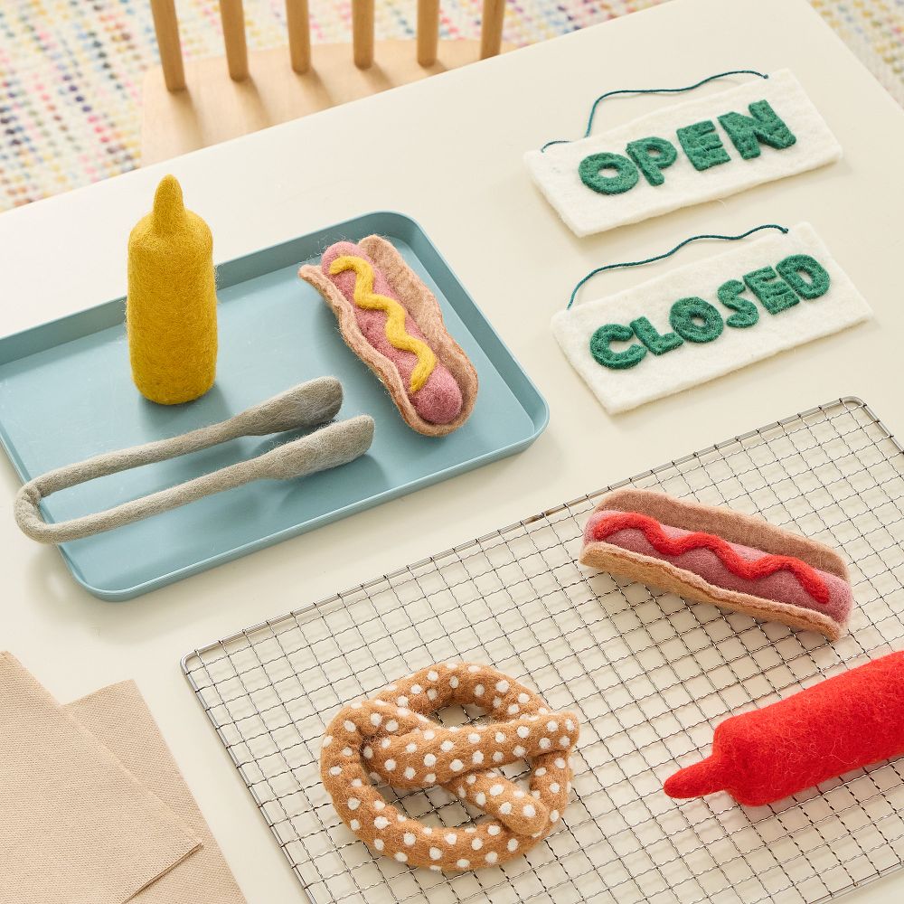 Felt Hot Dog Stand Set | West Elm